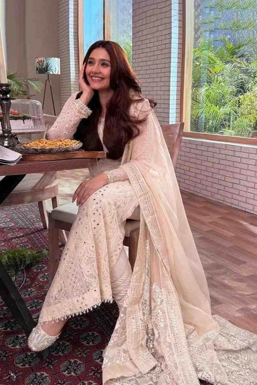 Janene – Off-White Chiffon Ensemble by Faiza Saqlain | Labels & Co