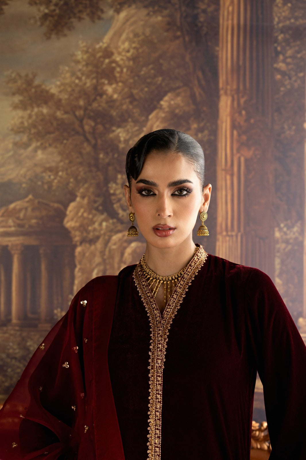 Nur Long Shirt – Zainab Chottani Velvet Ensemble | Labels & Co